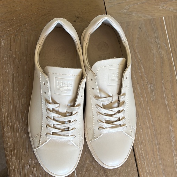Clae | Shoes | New Rare Clae Bradley Leather Tonal Sneaker In Khaki ...